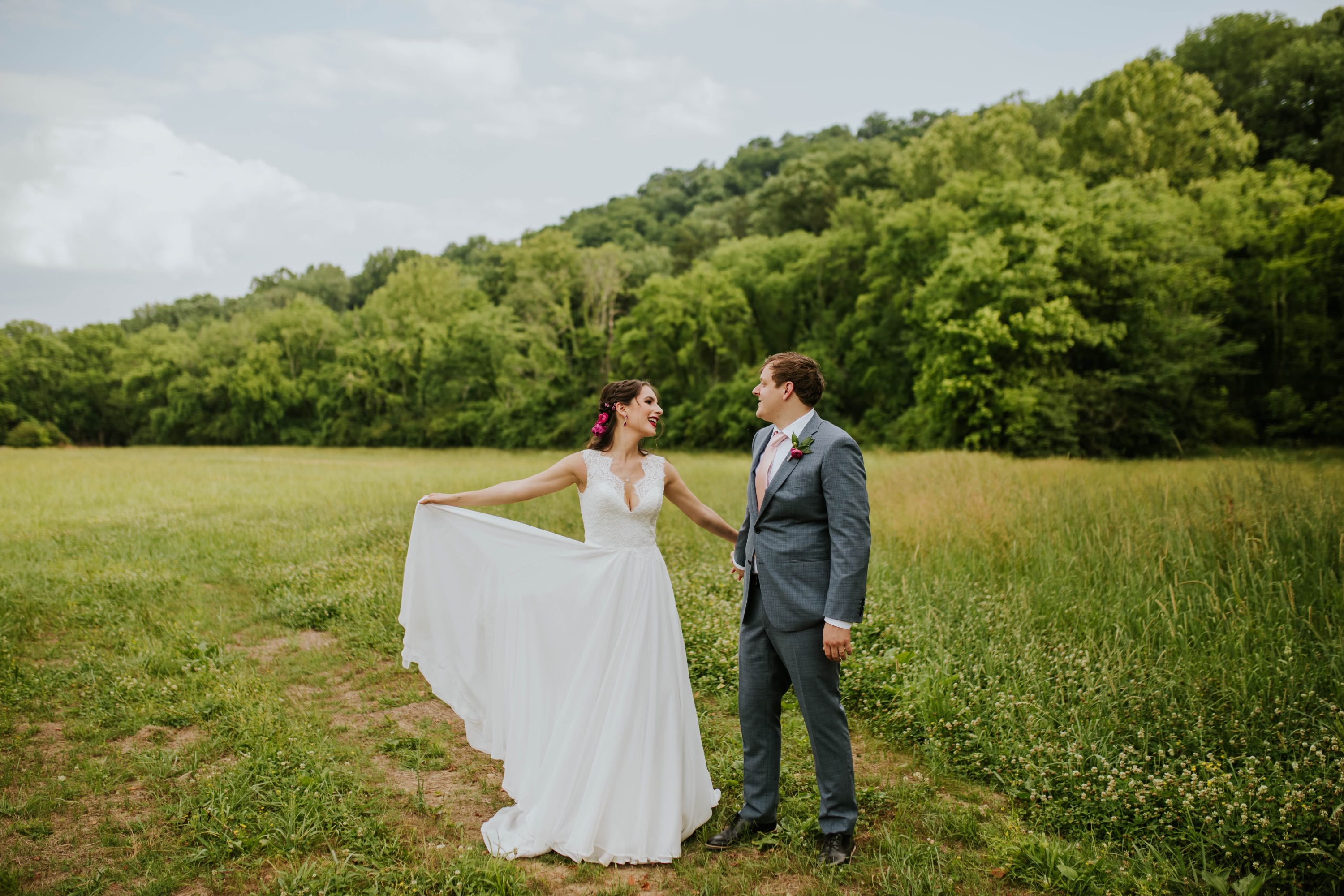 Rev. Eleana Rodriguez, Wedding Officiant – Serving the Greater Toronto Area